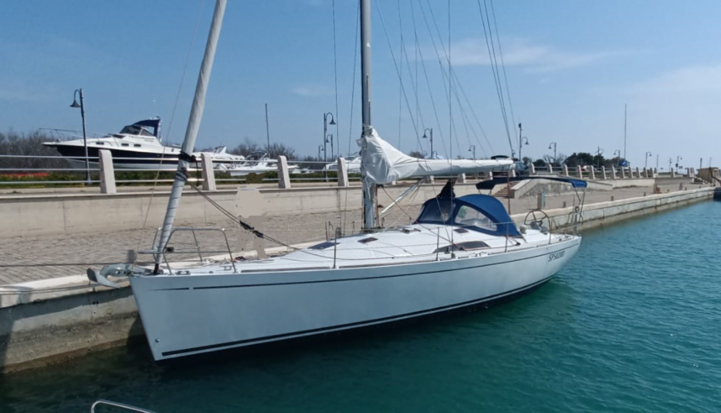 Rent a Sailboat Comar COMET 38 S in Gaeta (COMET 38 S) | SamBoat