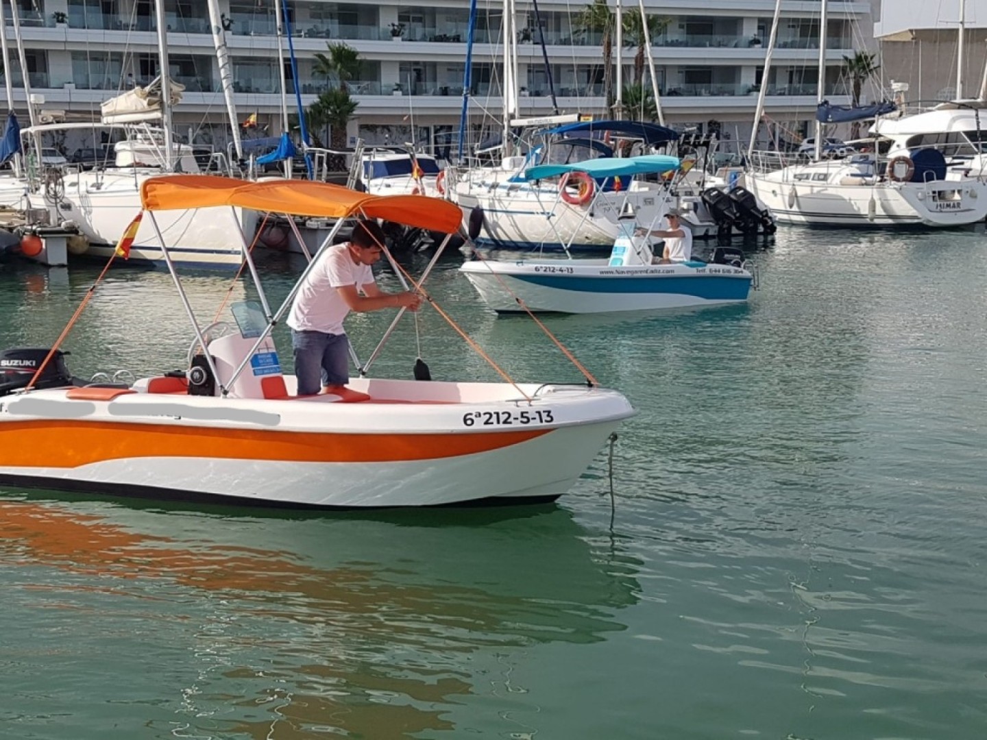 Rent a Motorboat Astec 400 fiber in Cádiz (El Rápido) | SamBoat