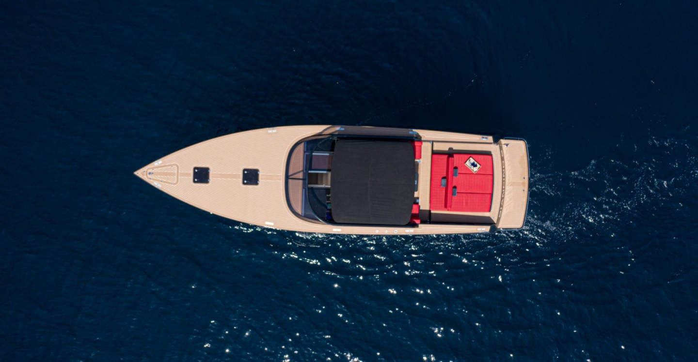 Rent a Motorboat VanDutch Van Dutch 55 in Cannes (Biancino 2 ) | SamBoat