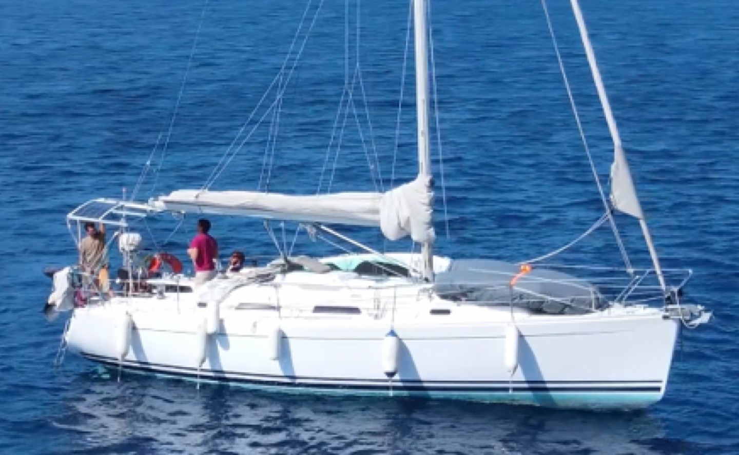 Rent a Sailboat Hanse 342 in Marsylia (MBT) | SamBoat
