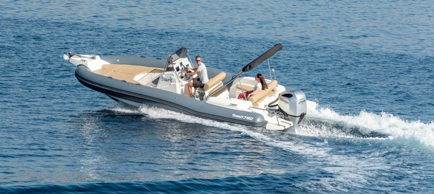 Rent a RIB Marlin Boat Dynamic 790 pro in Trogir | SamBoat