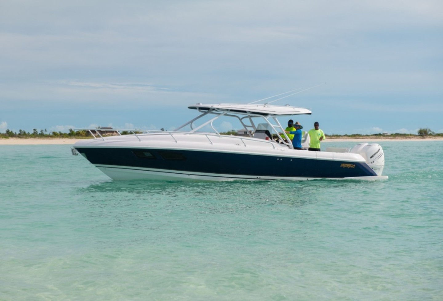 Rent a Motorboat Intrepid 35 open in Providenciales Island (Seas The Dream) | SamBoat