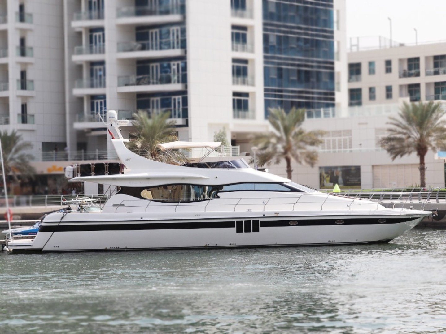 Rent a Luxury Yacht Princess 80 in Dubai Marina (OCEAN PRINCESS) | SamBoat