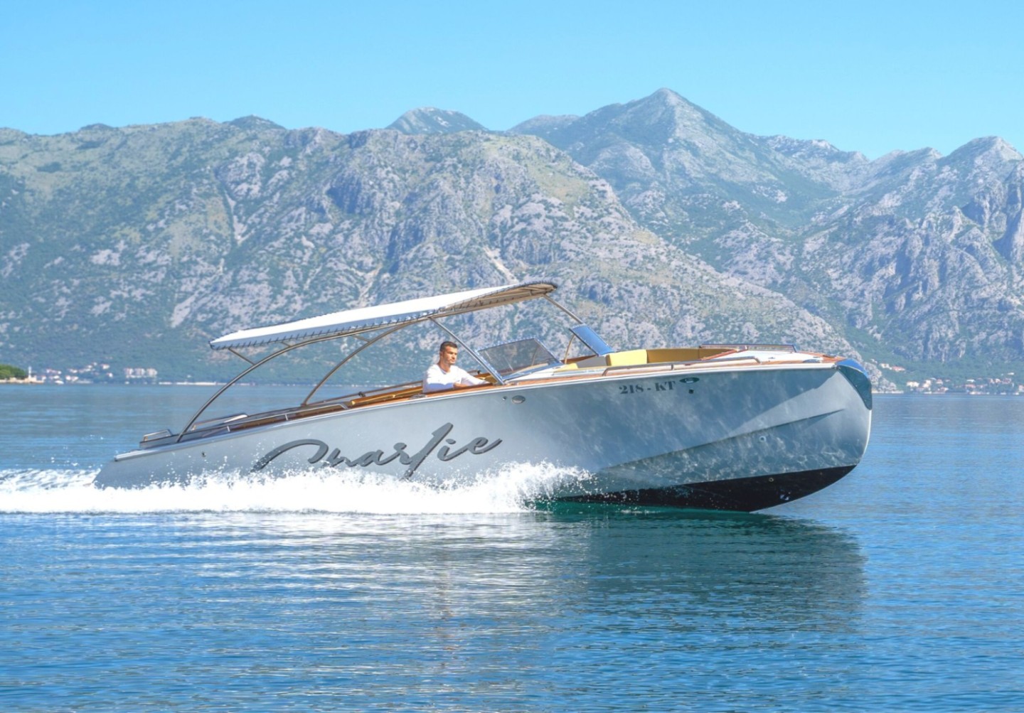 Rent a Motorboat Custom Made Monte Marine Charlie in Kotor | SamBoat
