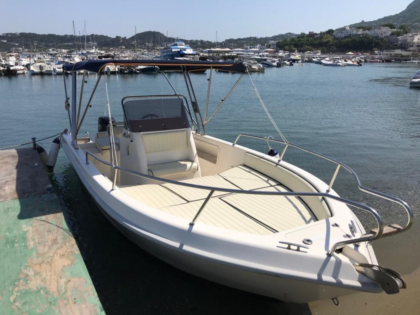 Rent a Motorboat Terminal boat 21 in Forio (Terminal Boat 21) | SamBoat