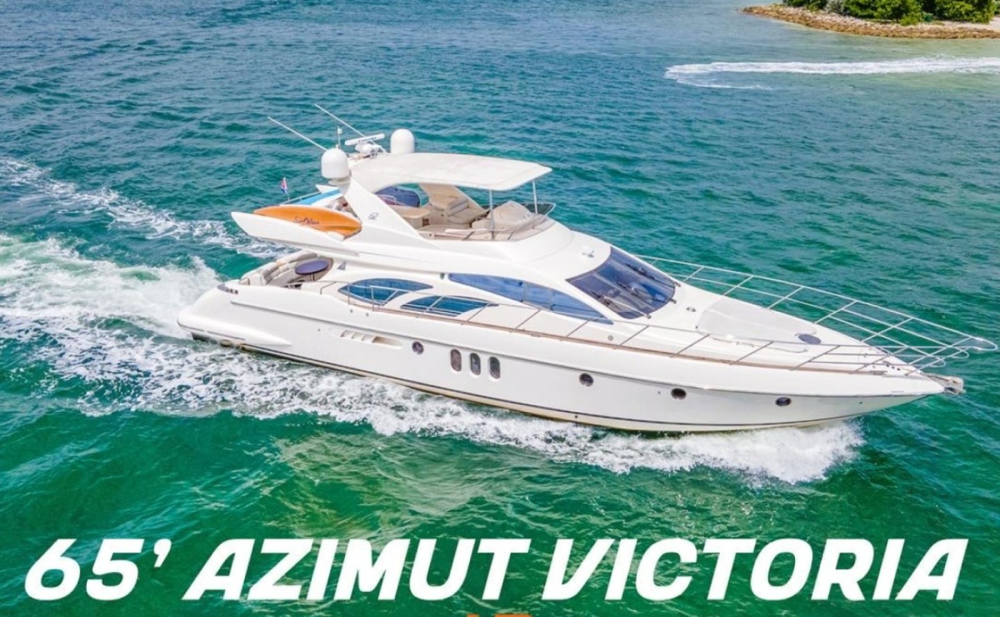 Rent a Luxury Yacht 65 ft Azimut in Miami (65 ft Azimut) | SamBoat