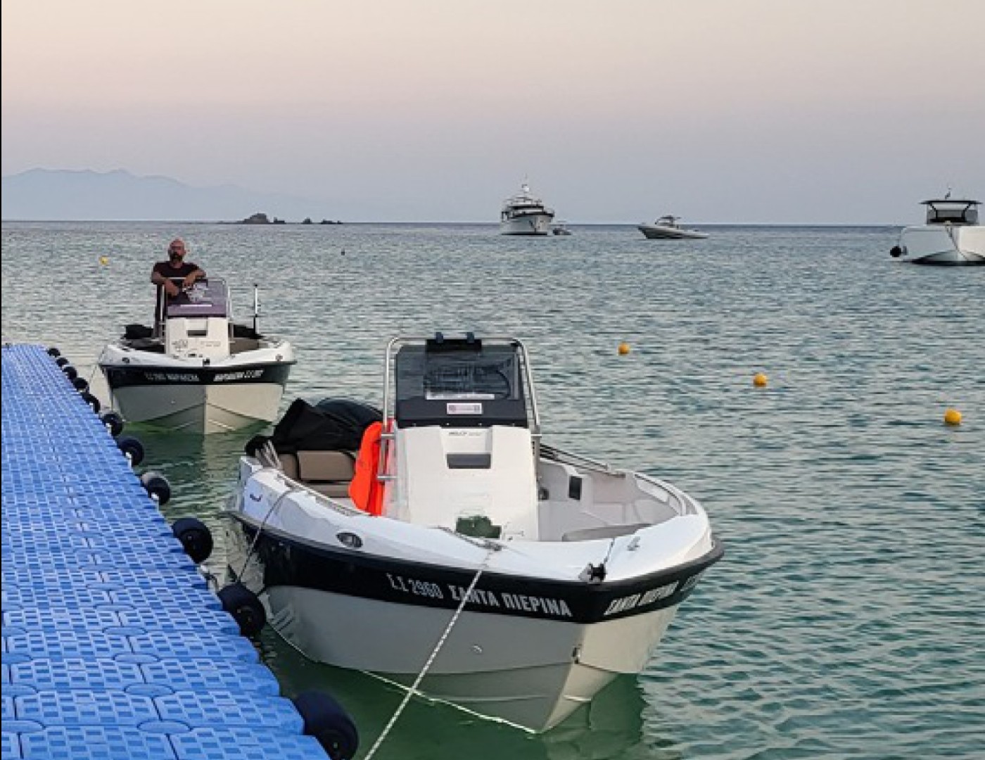 Rent a Motorboat Compass 150 CC in Mykonos (City) ( Compass 150cc. (1 ...