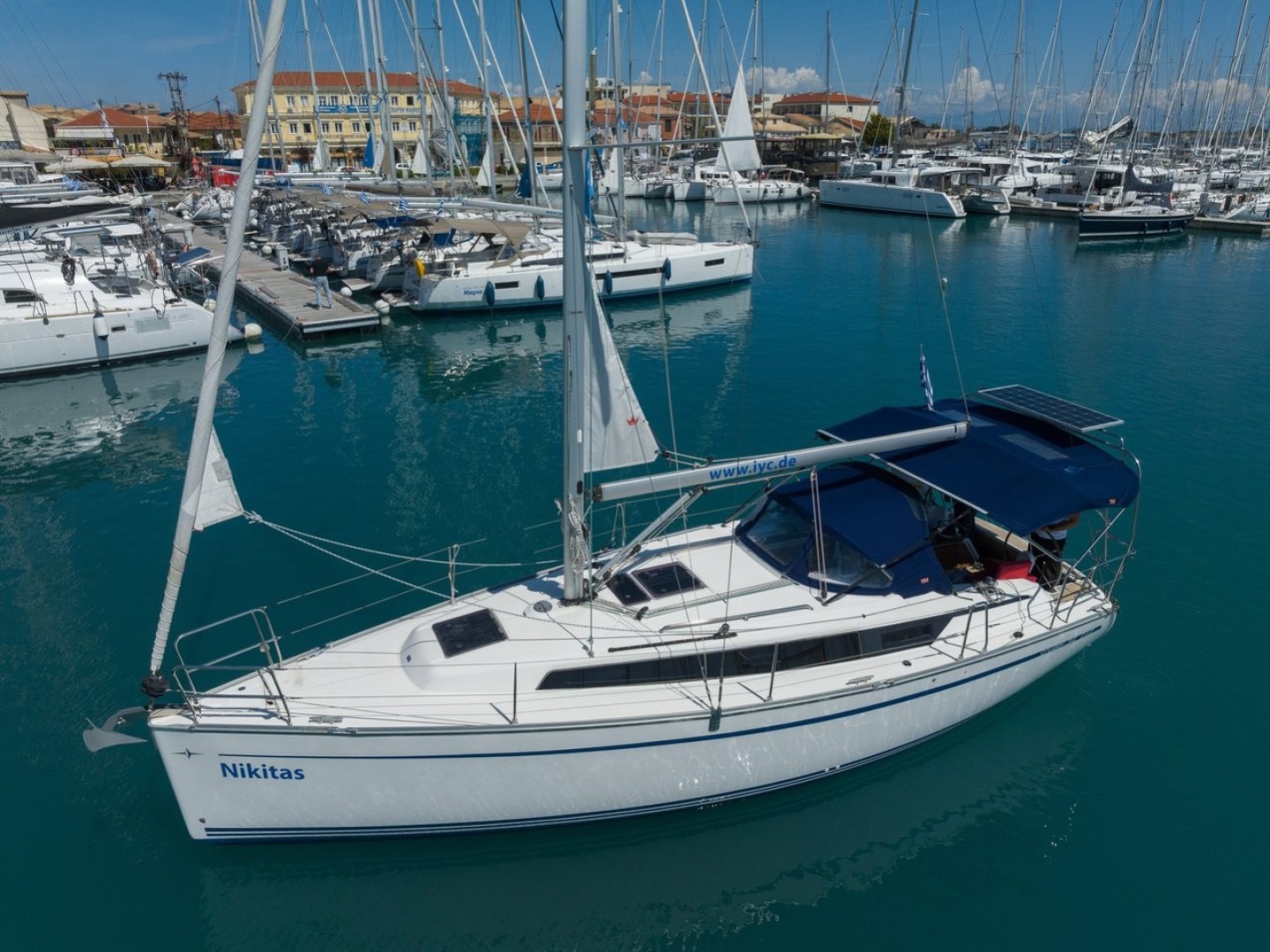 Rent a Sailboat Bavaria Cruiser 34 in Lefkáda (Nikitas) | SamBoat