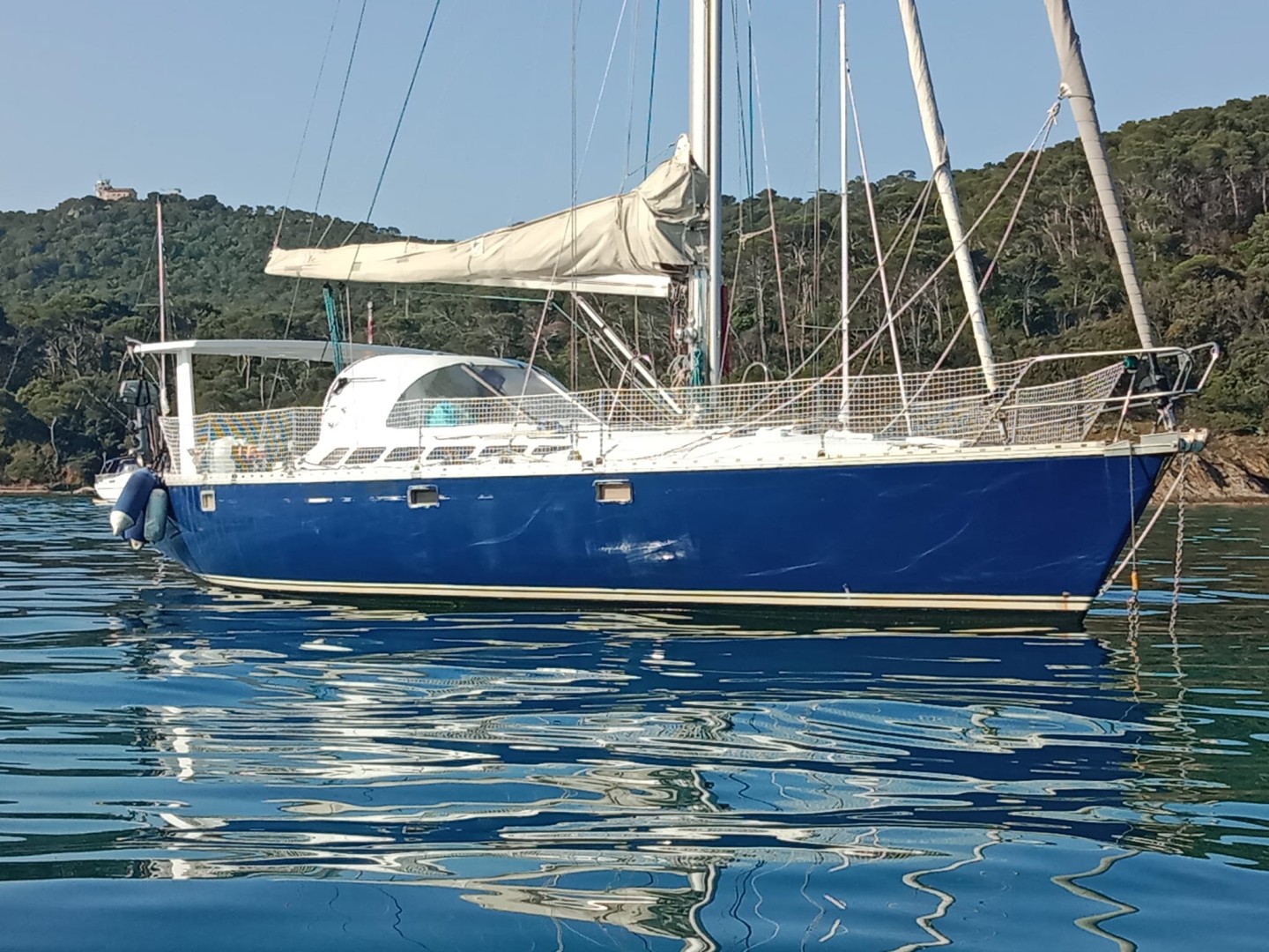 Rent a Sailboat Jeanneau Sun Kiss 47 in La Capte (Eclipse) | SamBoat