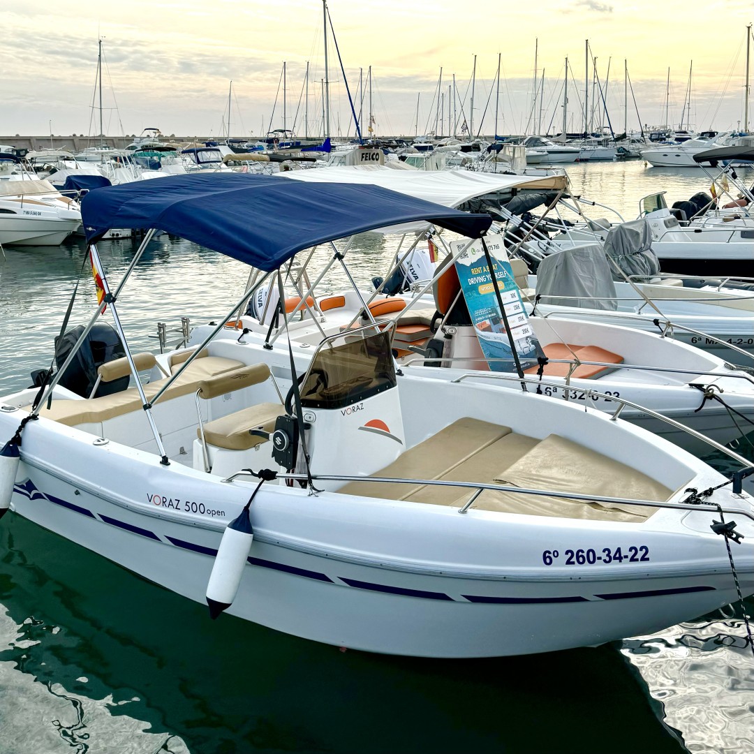 Rent a Motorboat voraz 500 in Benalmadena (Voraz 3) | SamBoat