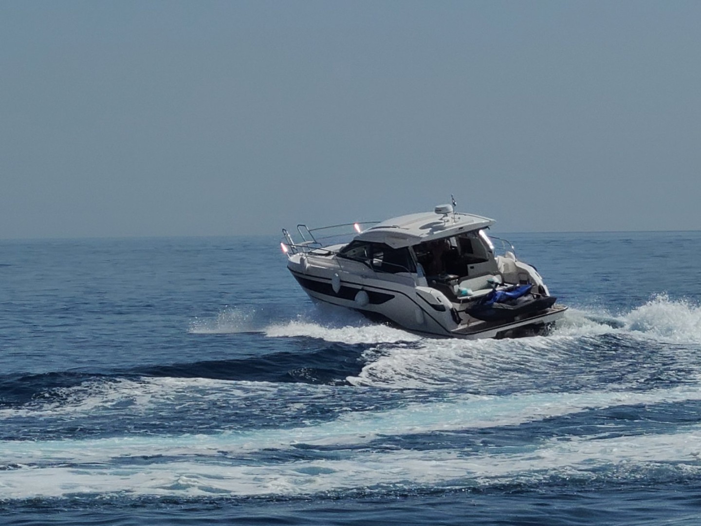 Rent a Luxury Yacht Bavaria SR36HT in Punat (Villa Jahta) | SamBoat