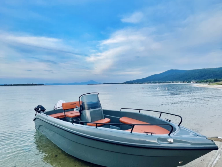 Rent A Motorboat Poseidon Bluewater 185 In Vourvourou Iris SamBoat