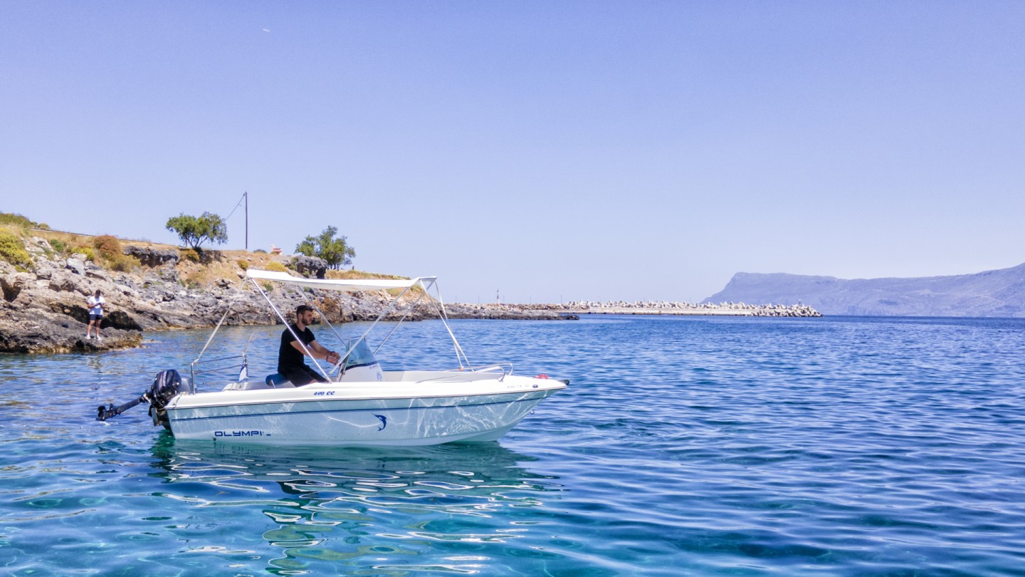 Rent a Motorboat Olympic 5M in Kissamos | SamBoat