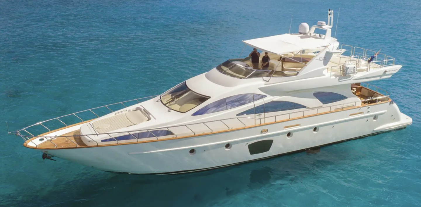 Rent a Luxury Yacht Azimut 80 in Providenciales (Privé) | SamBoat