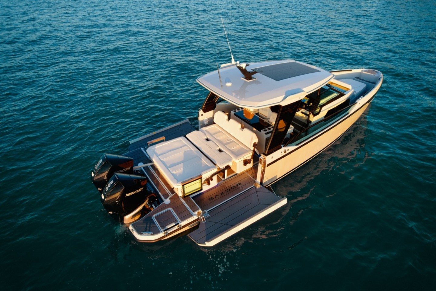 Rent a Motorboat Saxdor 320 GTO in Miami | SamBoat