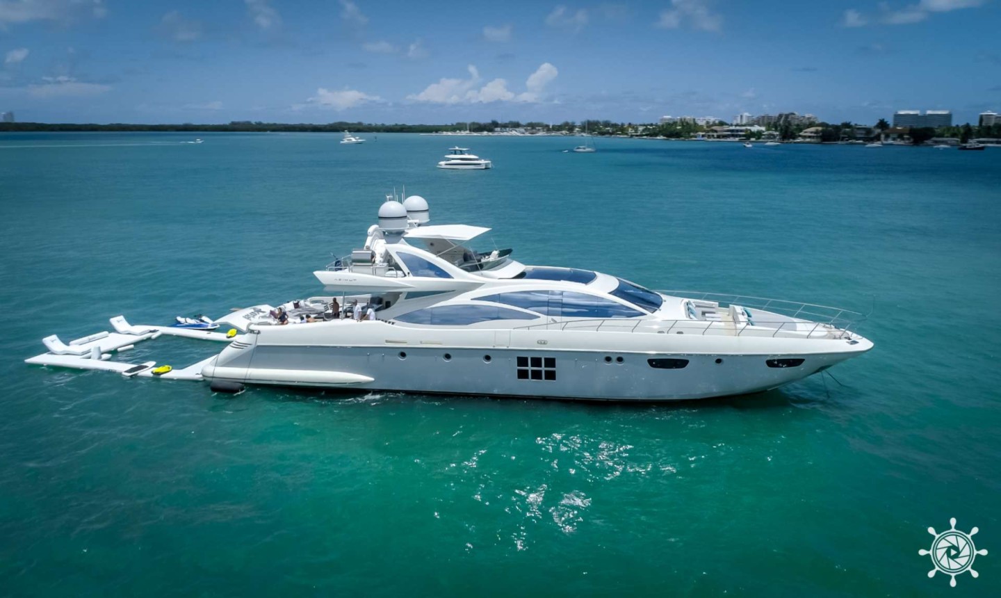 Rent a Luxury Yacht Azimut Scarlet in Miami (Scarlet) | SamBoat