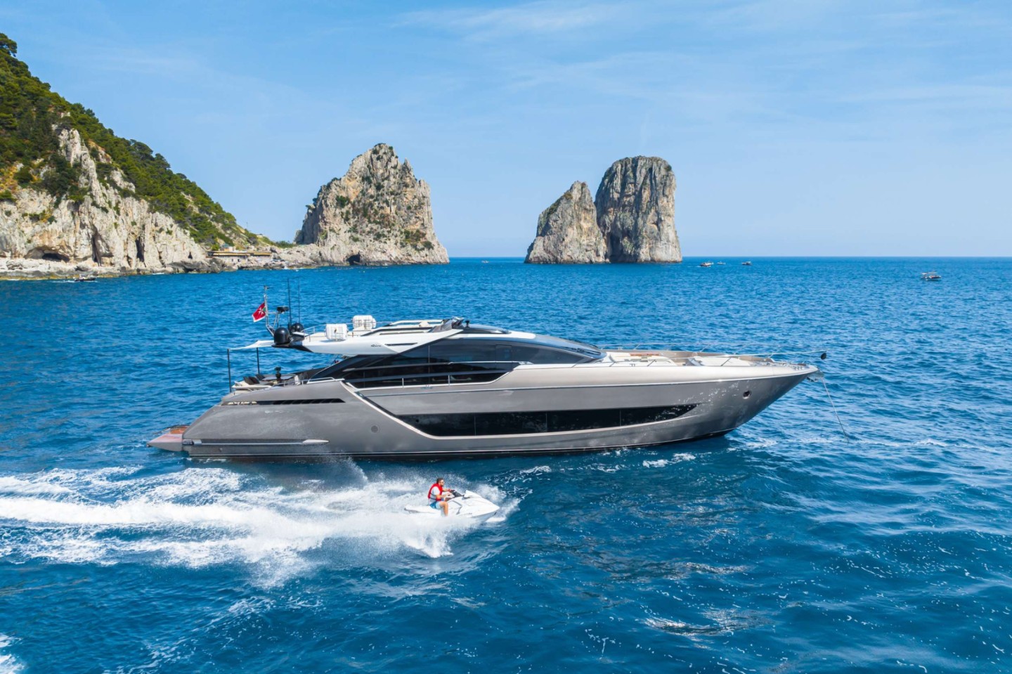 Rent a Luxury Yacht Riva KAR in San Remo (KAR) | SamBoat