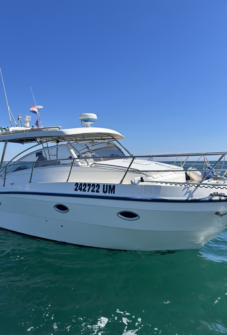 Rent a Motorboat Polyform Triakis C30 in Umag | SamBoat
