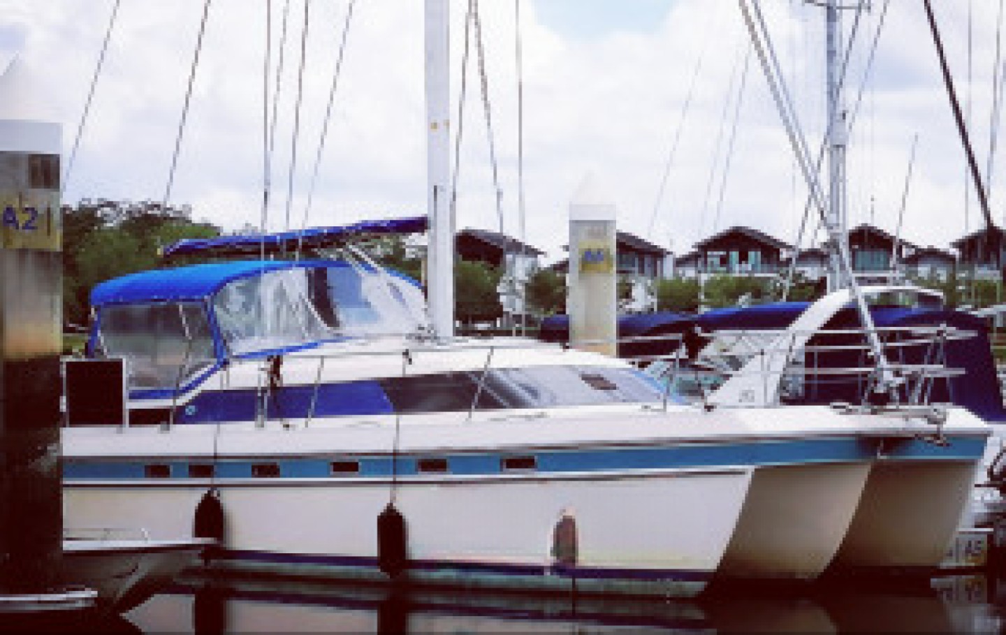 Rent a Catamaran Island Packet Cat 35 in Taman Permas Jaya (Island ...
