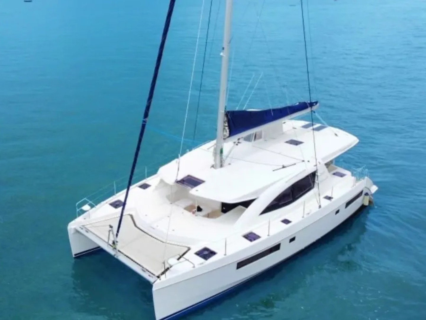 Rent a Catamaran Leopard 48 in Eden Island (Unforgettable) | SamBoat