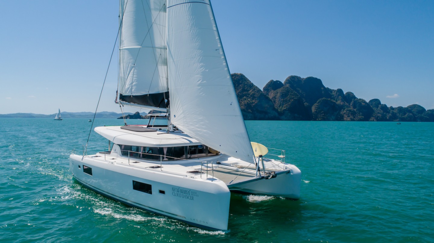 Rent a Catamaran Lagoon 42 in Phuket (City) (Cloud Dancer) | SamBoat
