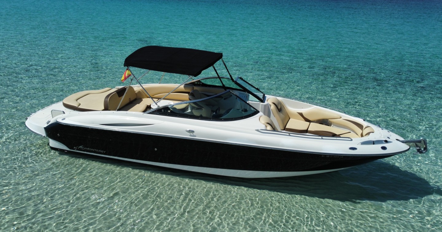 Rent a Motorboat Monterey 278SS in Marina Ibiza | SamBoat