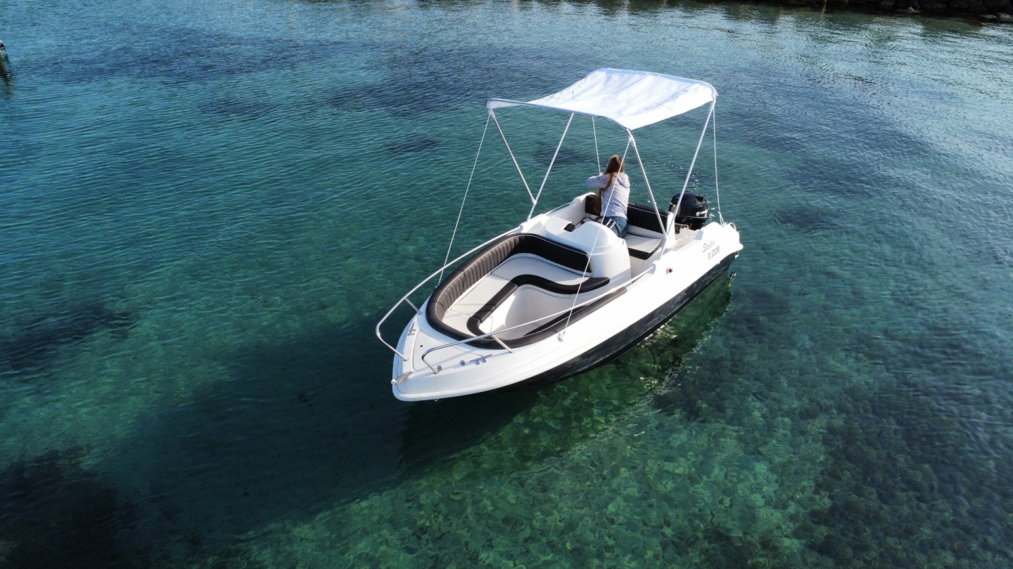 Rent a RIB Delta Marine Stella in Cannes (Calypso ) | SamBoat