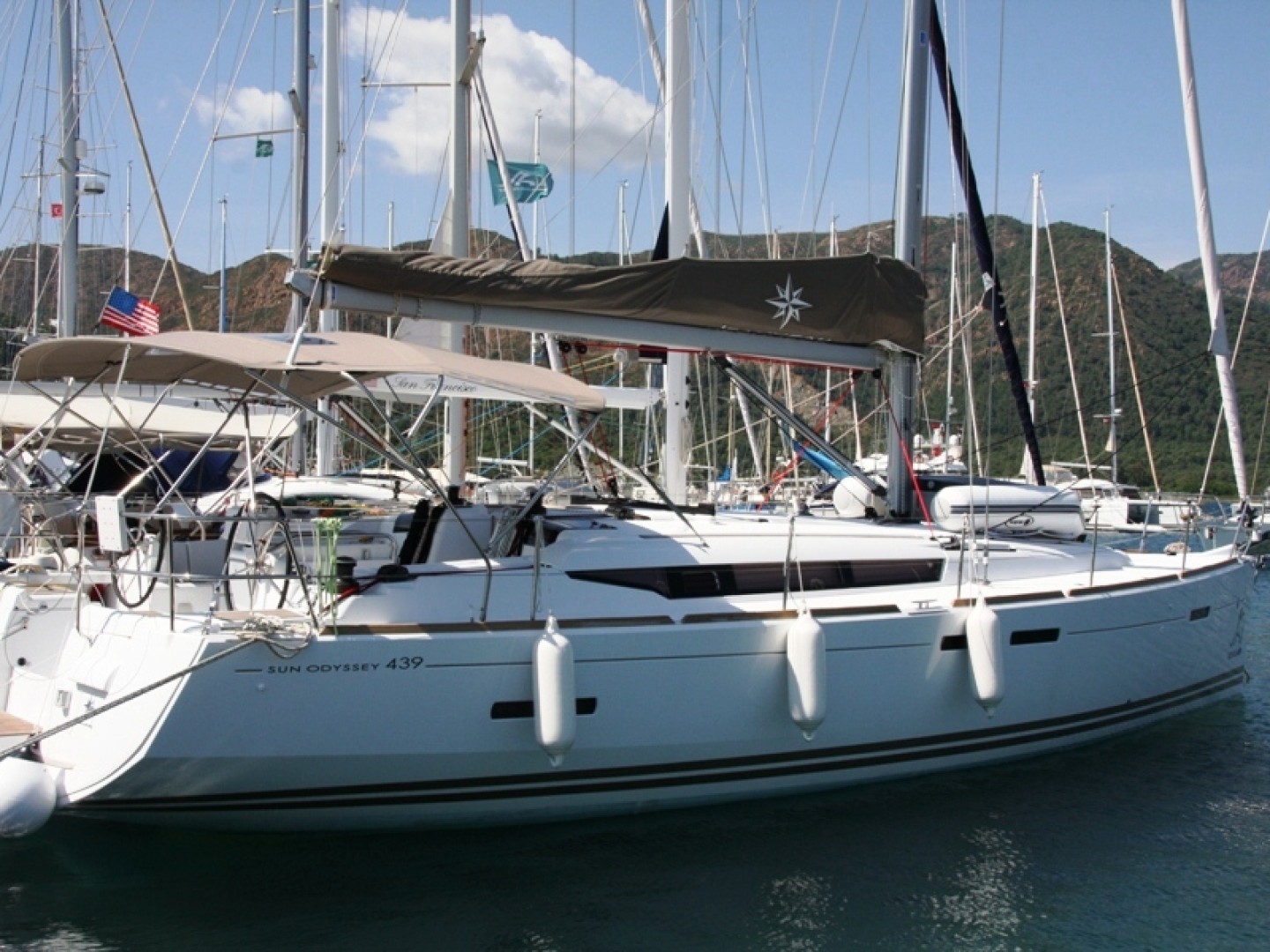Rent a Sailboat Jeanneau Sun Odyssey 439 in Marmaris (Code) | SamBoat