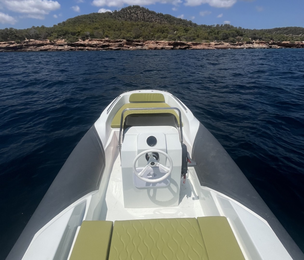 Rent a Motorboat Zar 47 in Es Jondal (ZAR 47 FORMENTI) | SamBoat
