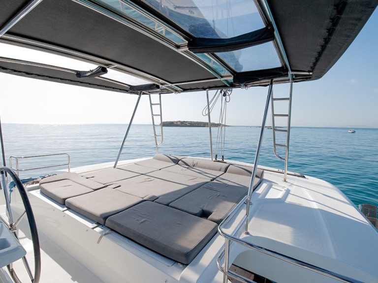 Rent a For Sail Too in Lávrio | LateSail