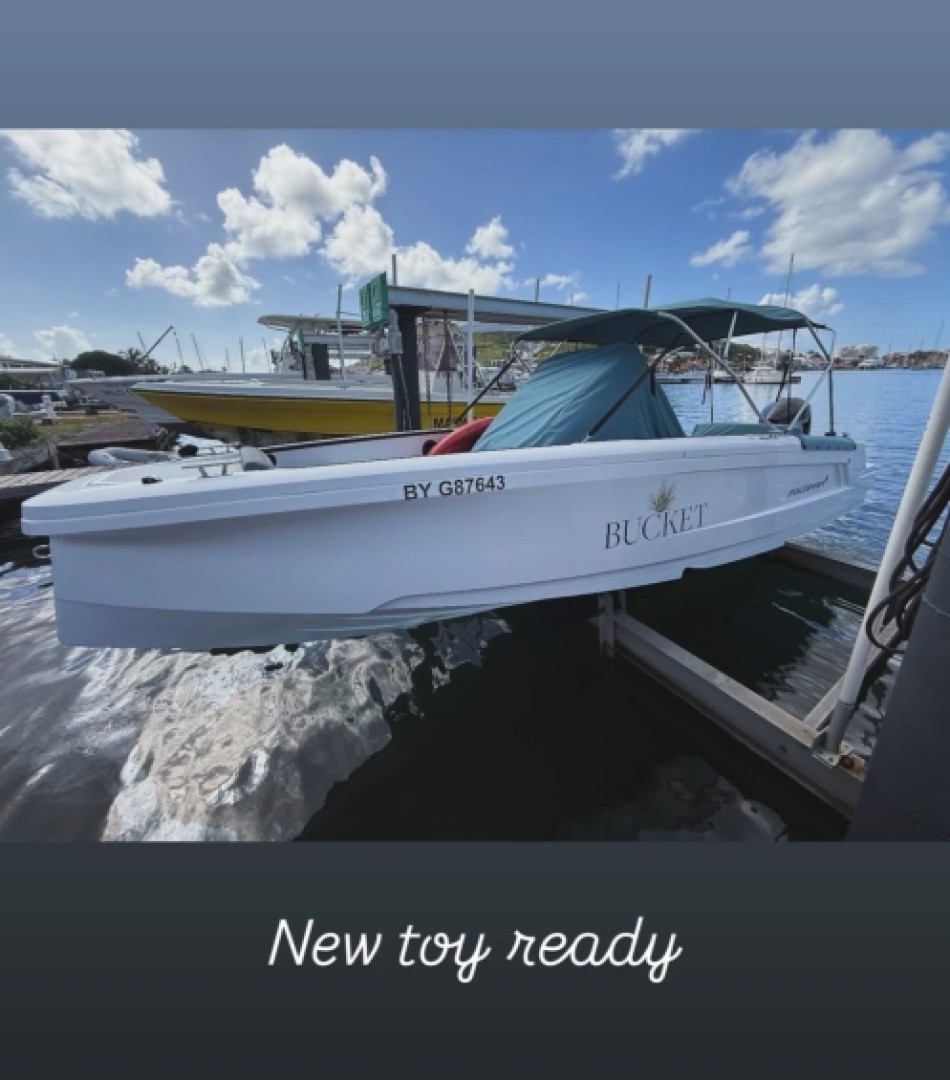 Rent a Motorboat Axopar 22 in Gustavia (BUCKET) | SamBoat