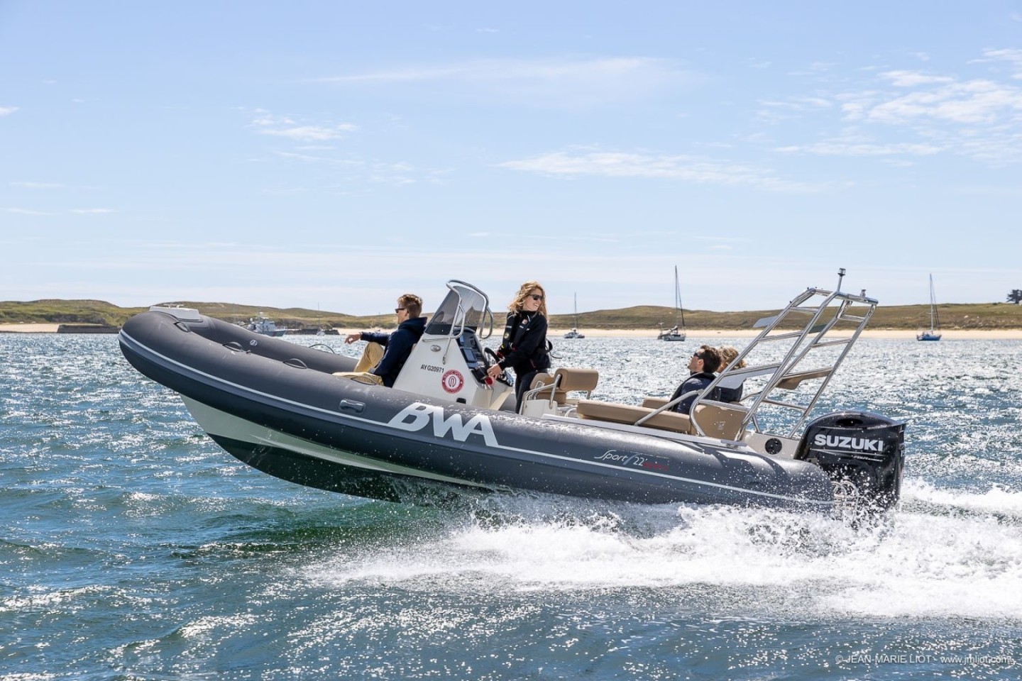 Rent a RIB BWA 22 GTO in La Trinité-sur-Mer (Bwa - BWA 22 GTO) | SamBoat