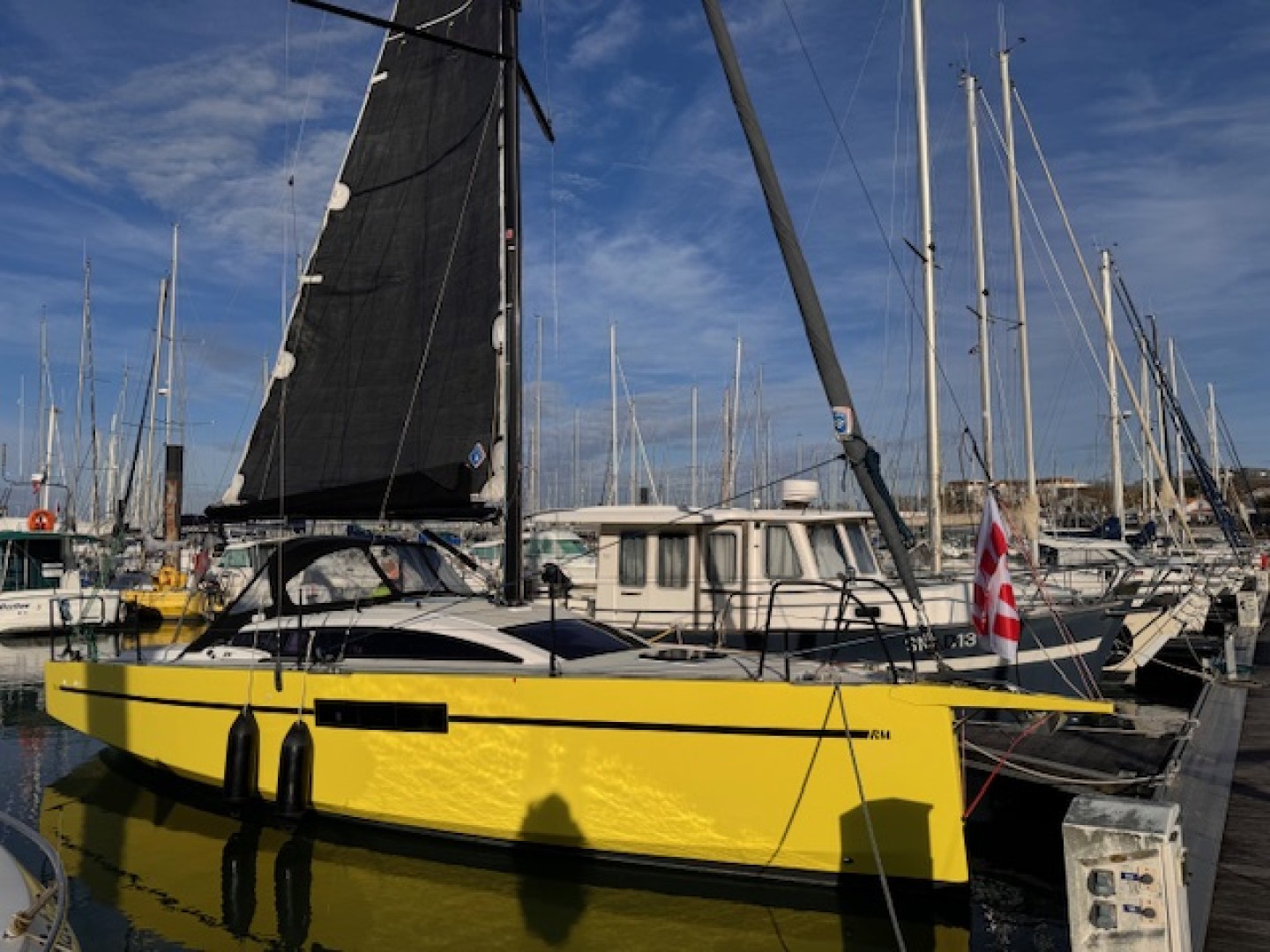 Rent a Sailboat RM 890 in La Rochelle (Lucky sailor) | SamBoat