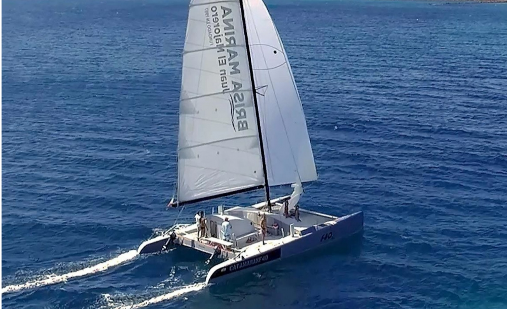 Rent a Catamaran Custom Made F40 in Playa Blanca - SamBoat