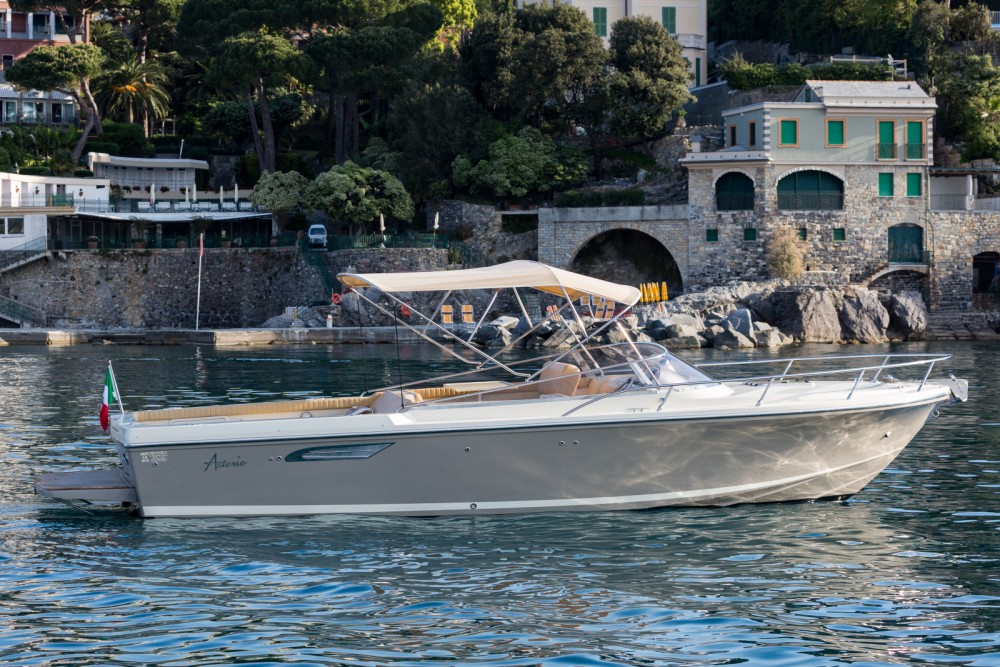 Rent a Motorboat ASTERIE 35 in Portofino (ASTERIE 35) - SamBoat
