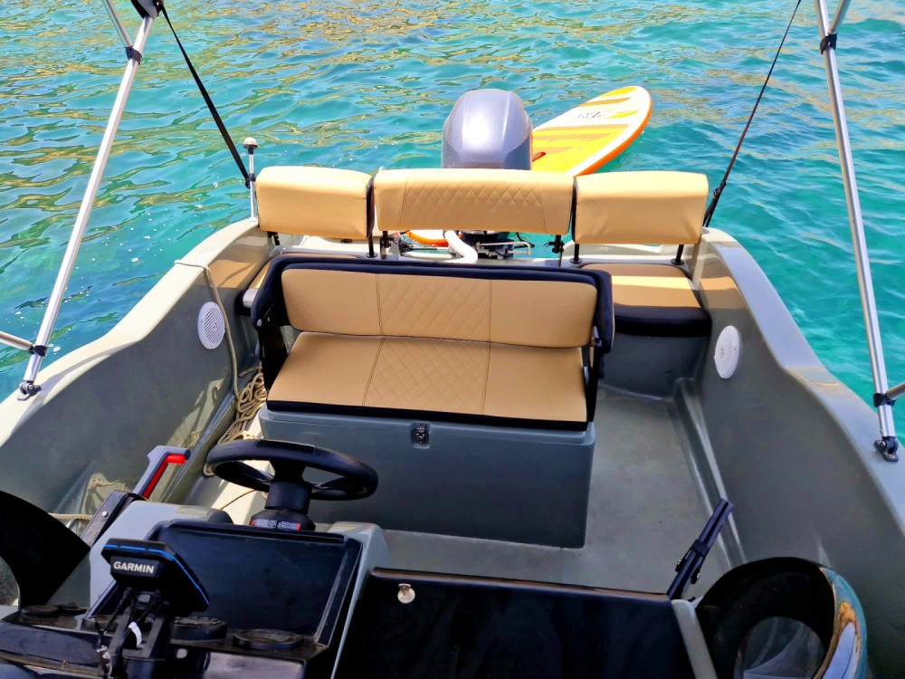 Rent a Motorboat Nireus Ω53 Elegance in Qawra - SamBoat