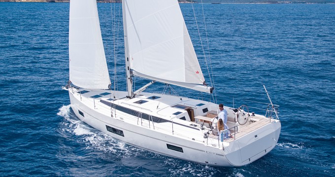 Bavaria C45 - Specs, layout & video | SamBoat