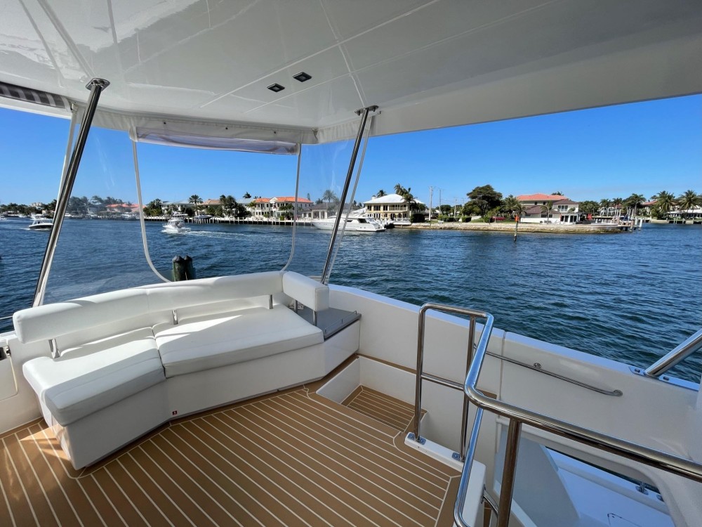 Leopard 51 Powercat - Specs, layout & video | SamBoat