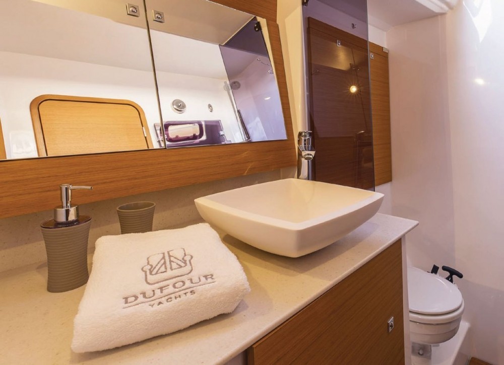 Dufour 520 Grand Large - Specs, layout & video | SamBoat