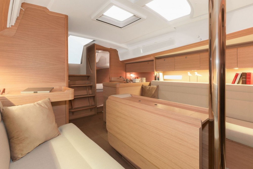 Dufour 360 Grand Large - Specs, layout & video | SamBoat