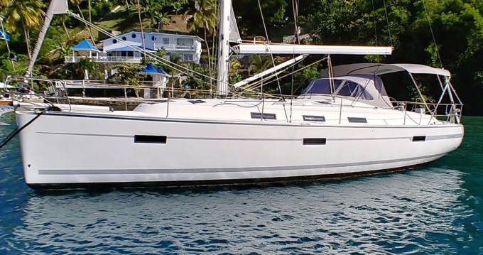 Bavaria 40 Cruiser - Specs, layout & video | SamBoat