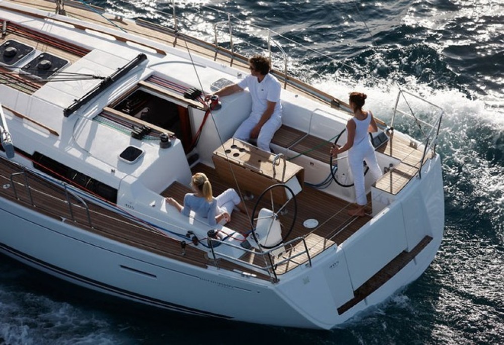 Dufour 405 Grand Large - Specs, layout & video | SamBoat