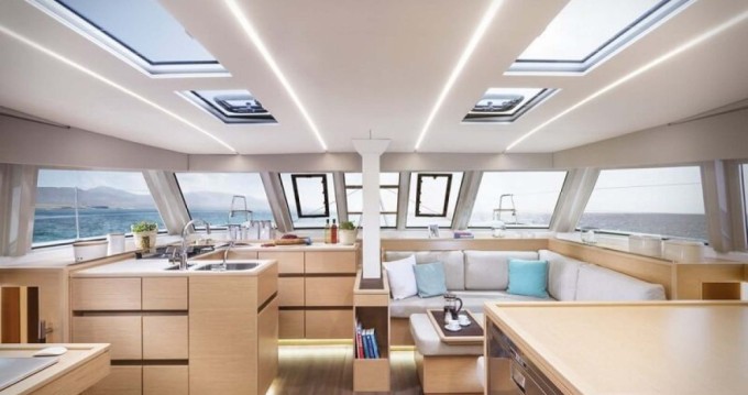 Nautitech 46 Open - Specs, layout & video | SamBoat