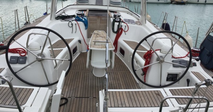 Oceanis 50 Family - Specs, layout & video | SamBoat