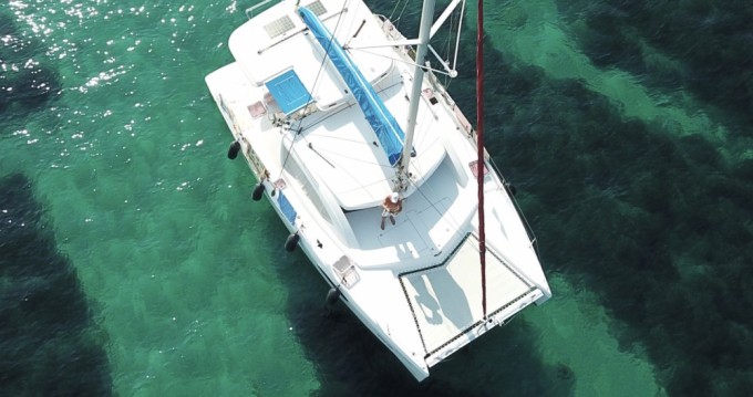 Leopard 38 - Specs, layout & video | SamBoat