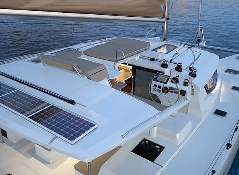 Helia 44 - Specs, layout & video | SamBoat