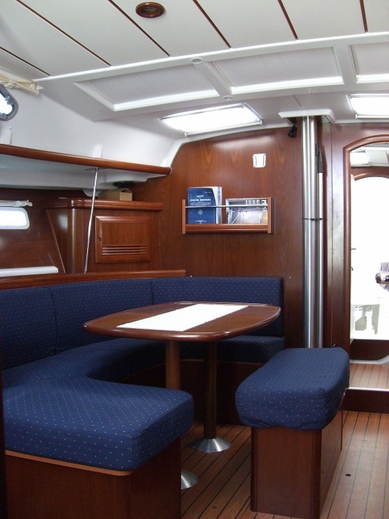 Oceanis 50 - Specs, layout & video | SamBoat