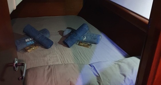 Oceanis 50 - Specs, layout & video | SamBoat