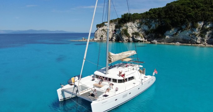 Lagoon 500 - Specs, layout & video | SamBoat