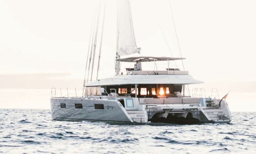 Lagoon 620 - Specs, layout & video | SamBoat